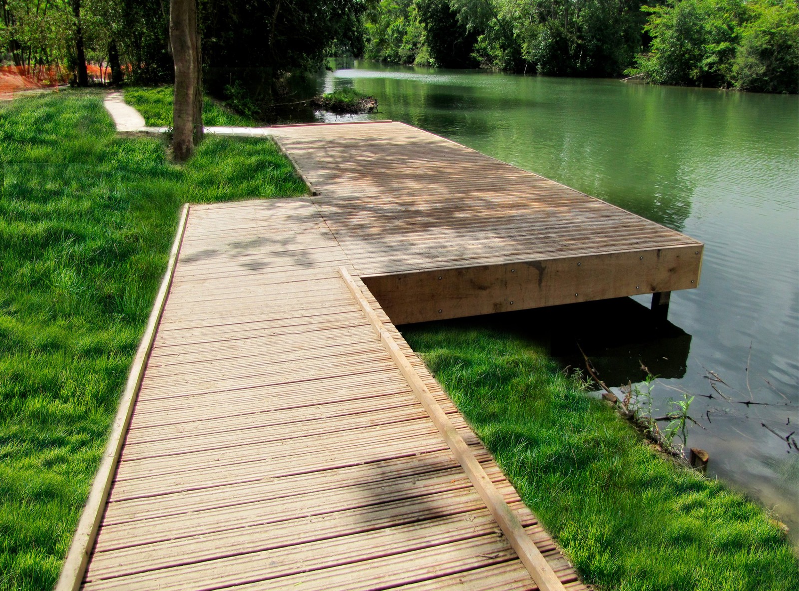 Wooden – YAQUT INVESTMENT